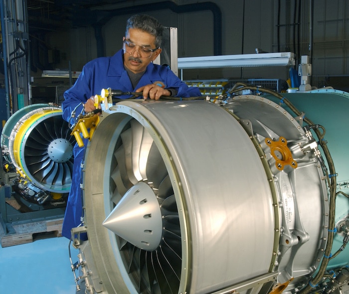Pratt & Whitney Canada fertigt das 100.000. Triebwerk - Aerobuzz.de