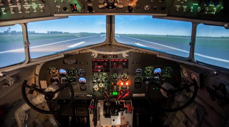 DC-3-Simulator erhält Zulassung in den Niederlanden - Aerobuzz.de