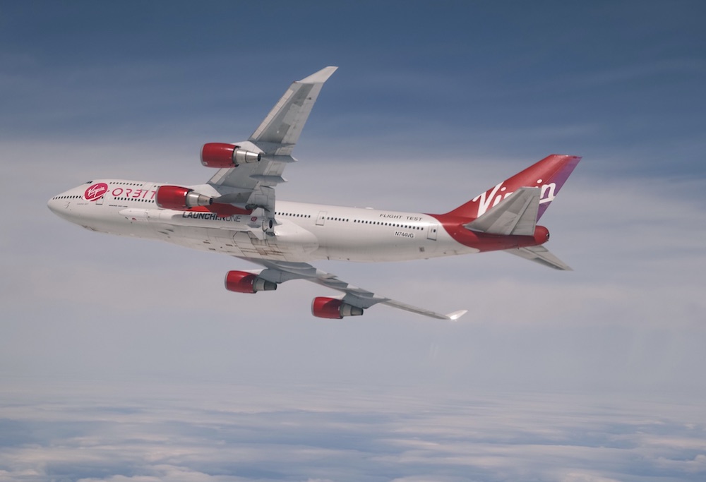 Die 747 Cosmic Girl ist mit startbereiter Launcher One geflogen ...