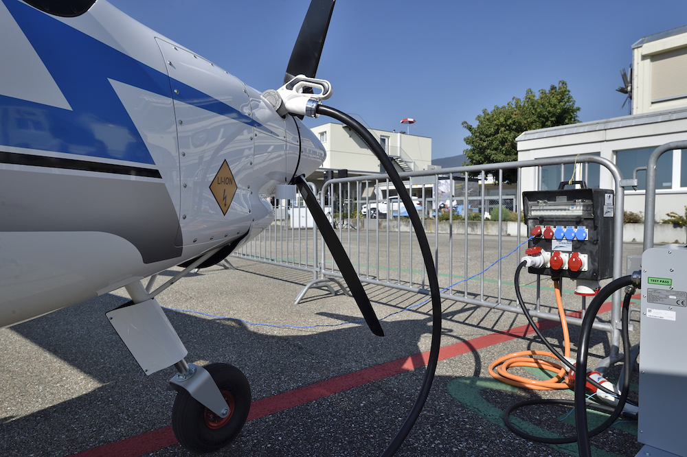 Erfolgreiches Elektroflug-Fly-in in Grenchen - Aerobuzz.de