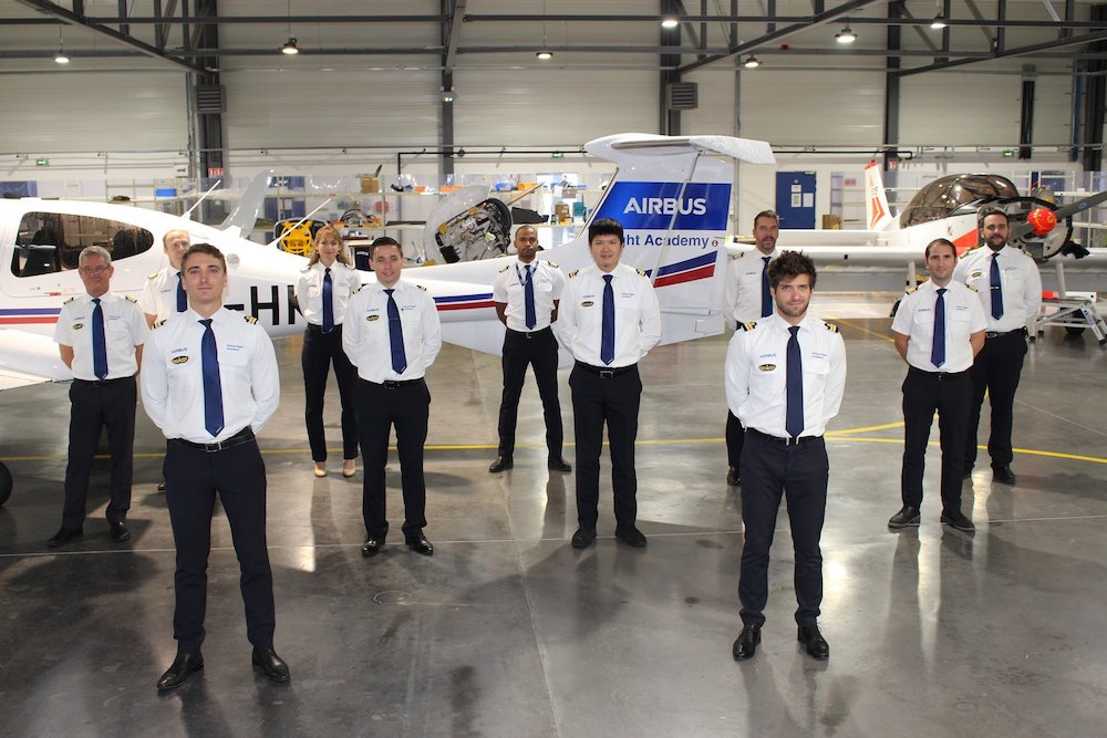 Die ersten Absolventen der Airbus Academy haben ihre Schwingen ...