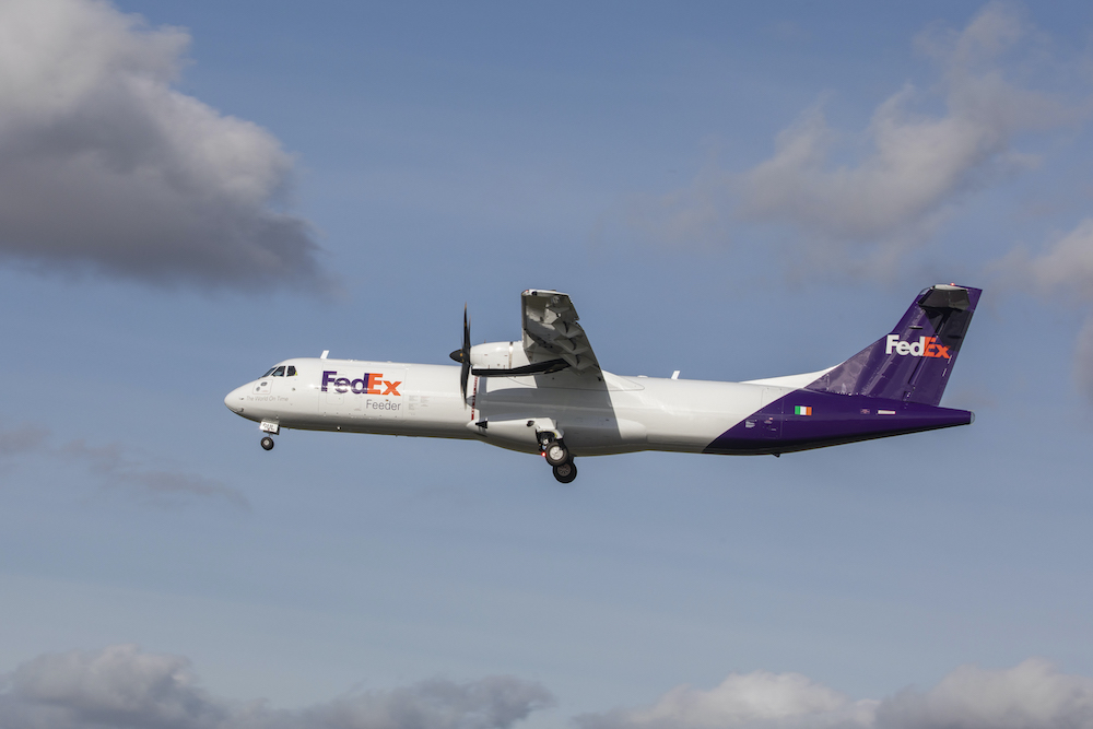 ATR hat die erste ATR 72-600F an FedEx ausgeliefert - Aerobuzz.de