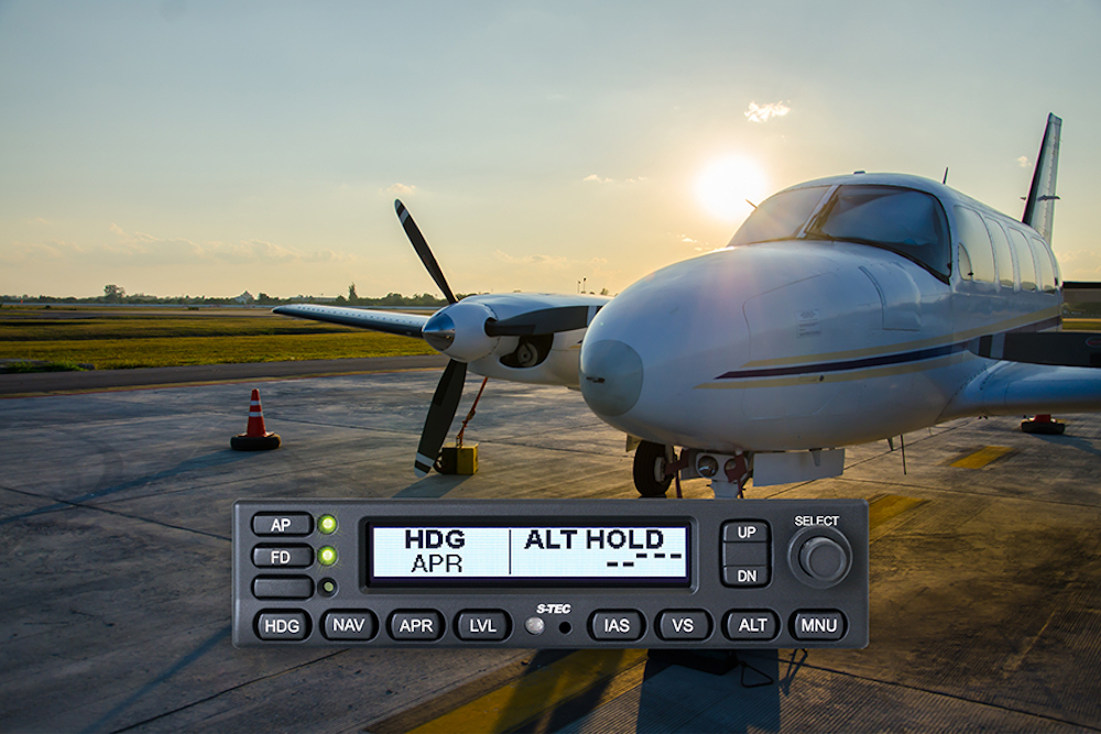 Genesys hat den 1.000. S-TEC 3100 Autopilot ausgeliefert - Aerobuzz.de