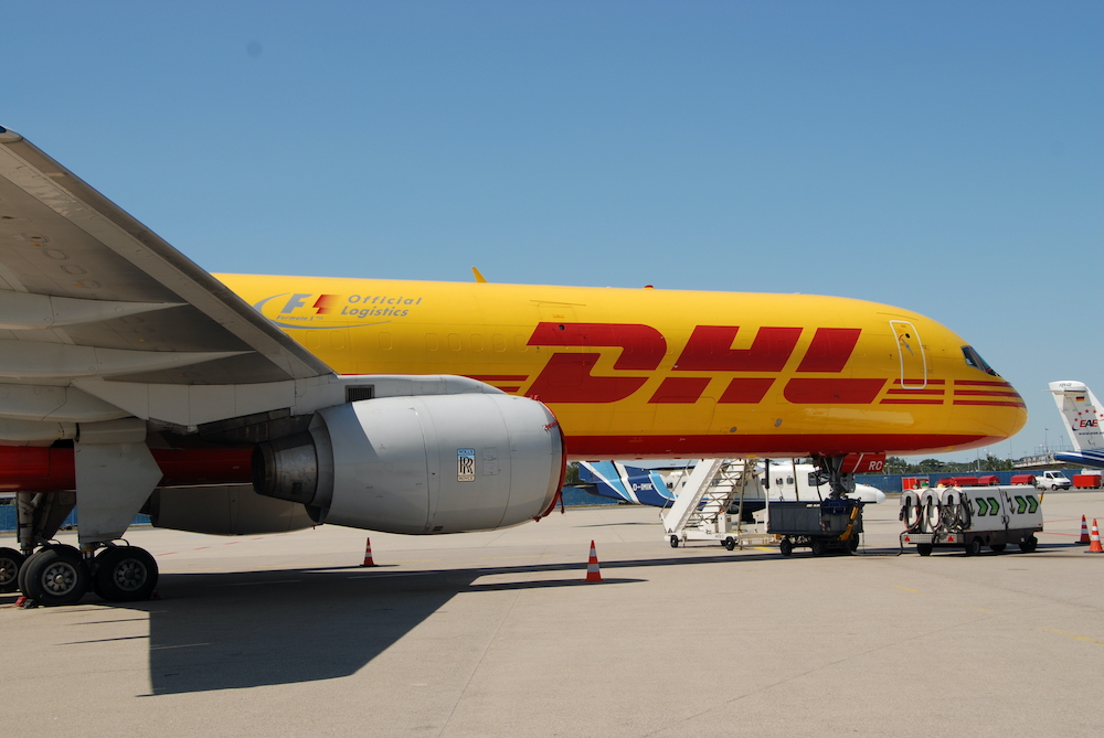 Boeing 757F der DHL zerbricht bei Sicherheitslandung - Aerobuzz.de