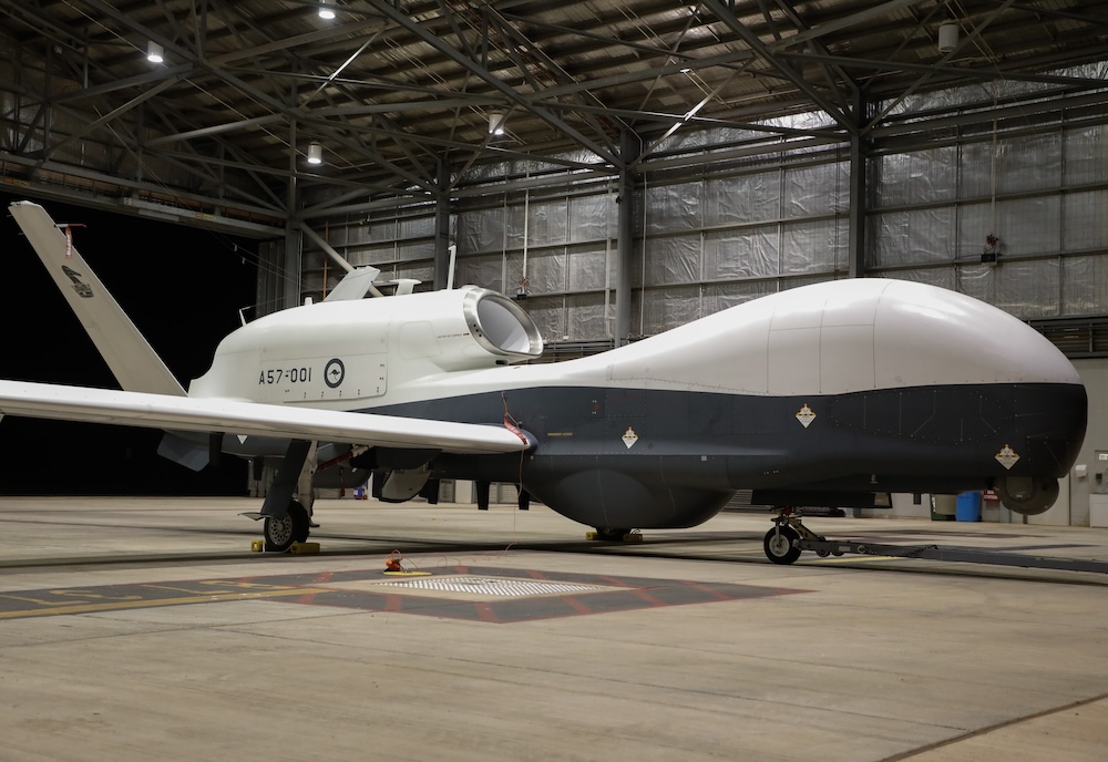 Die erste MQ 4C Triton der RAAF ist in Australien gelandet Aerobuzz