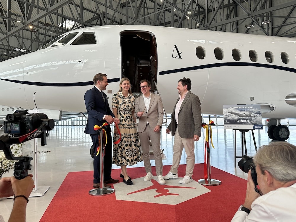 Luminair hat ihre erste fabrikneue Falcon 900LX in Dienst gestellt ...