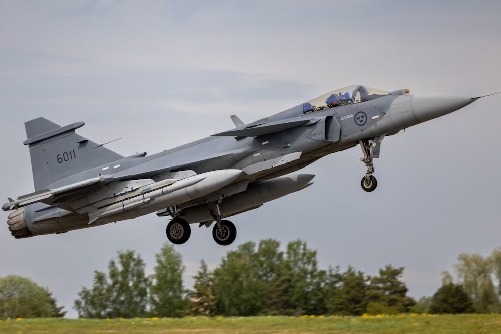 Saab hat die erste Gripen E an die Flygvapnet übergeben - Aerobuzz.de