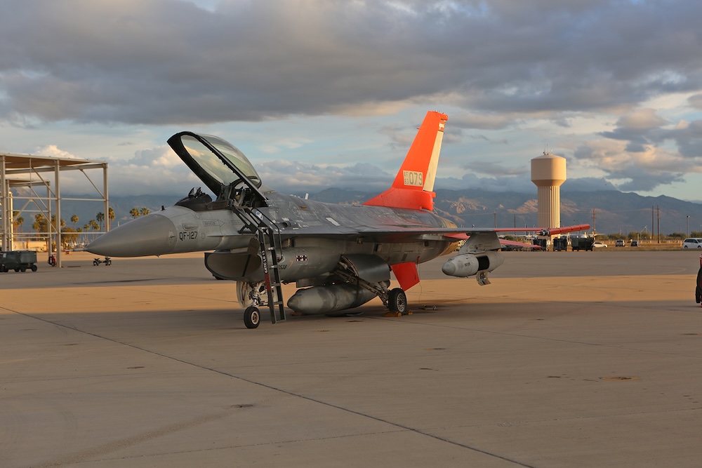 Die U.S. Air Force hat ihre letzte QF-16-Drohne bekommen - Aerobuzz.de